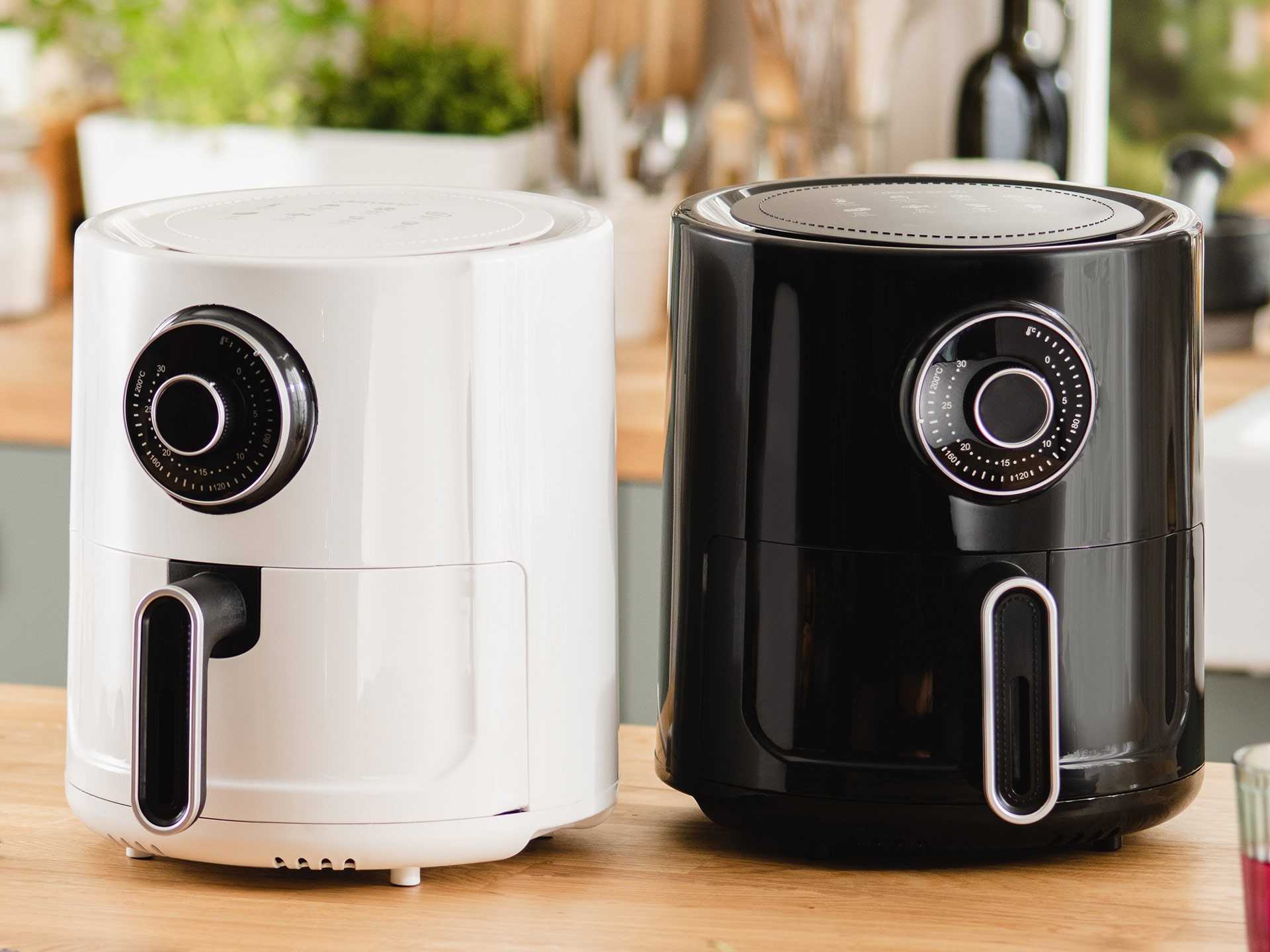 Air Fryer Star friteza + Rovus Storm usisivač | Delimano